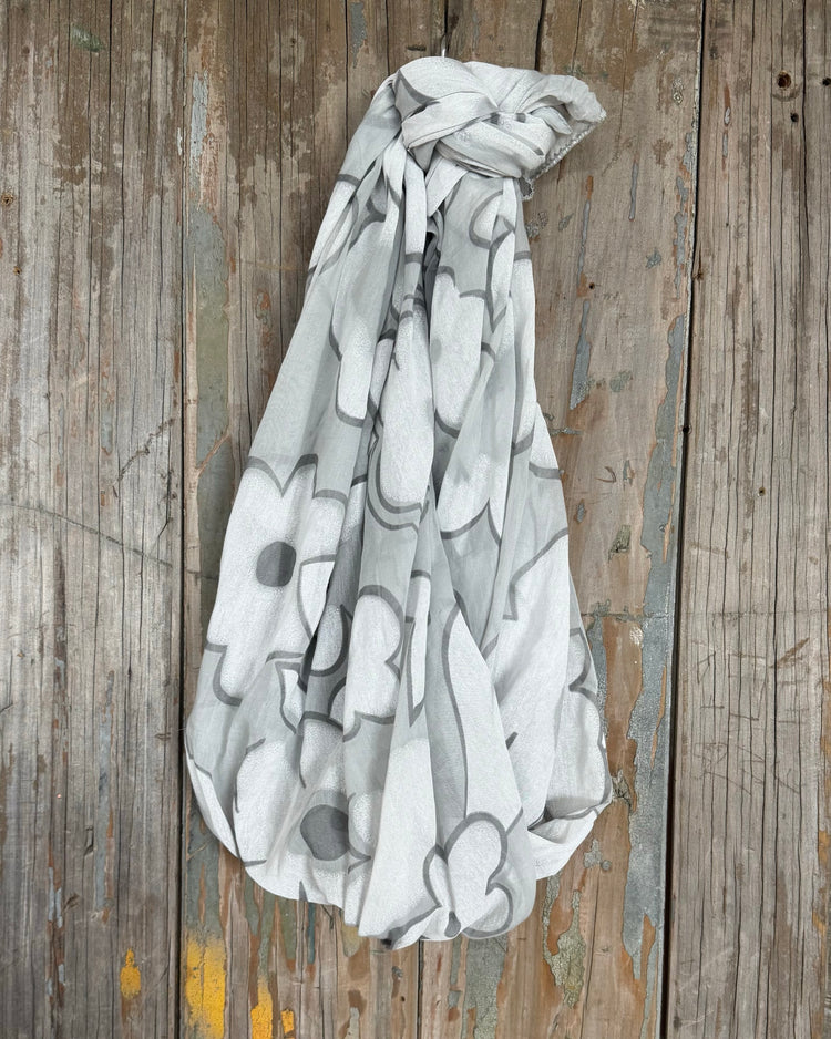 Daisy Flower Scarf | Light Grey